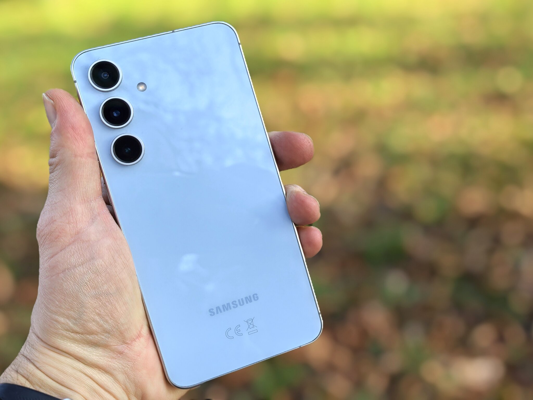 Test Samsung Galaxy S24 FE. Czy tani flagowiec się opłaca?
